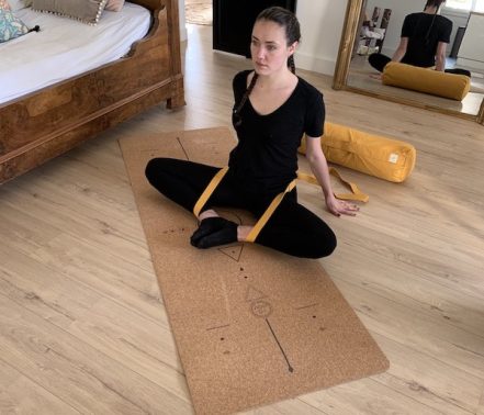 Comment utiliser une sangle de yoga ? Le Guide d'utilisation de Yogom